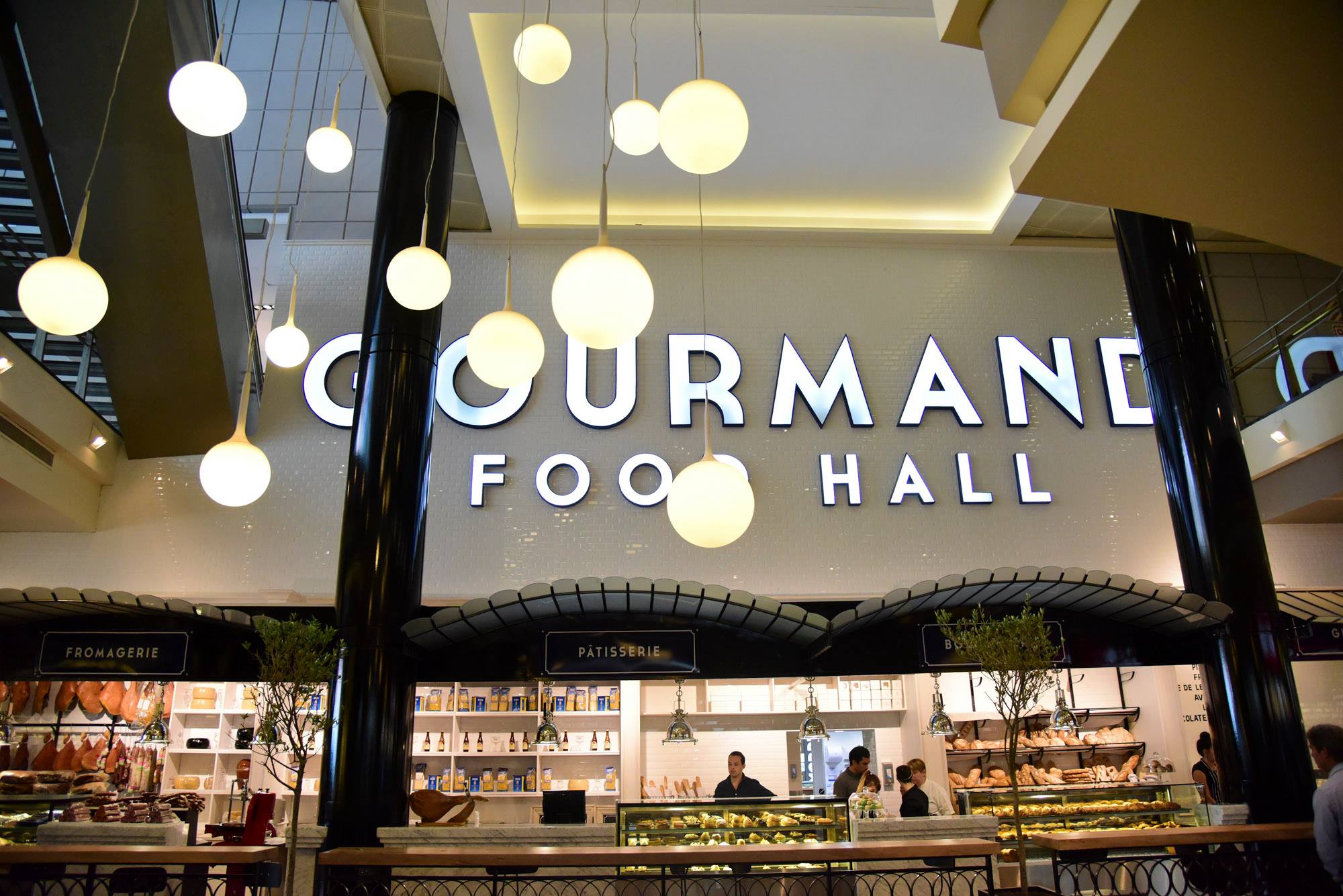 Gourmand Food Hall : Inédita propuesta gastronómica en el Patio ...